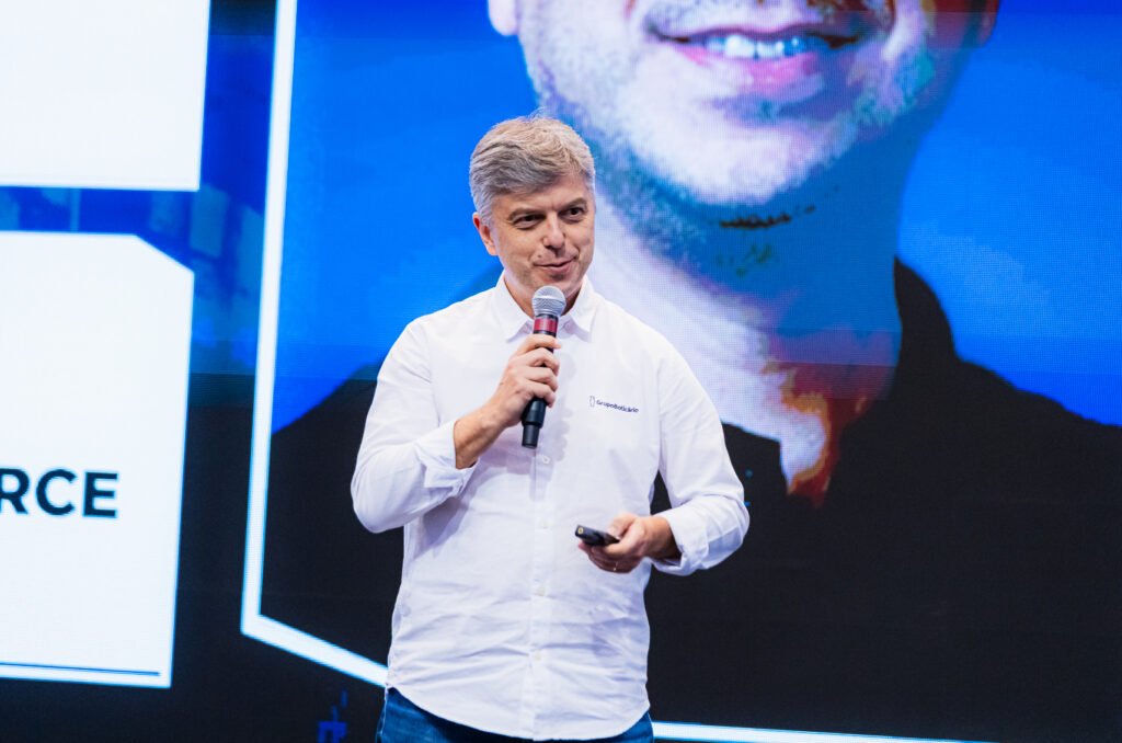 Estratégias Logísticas no E-Commerce Multicanal e Multimarcas do Grupo ...